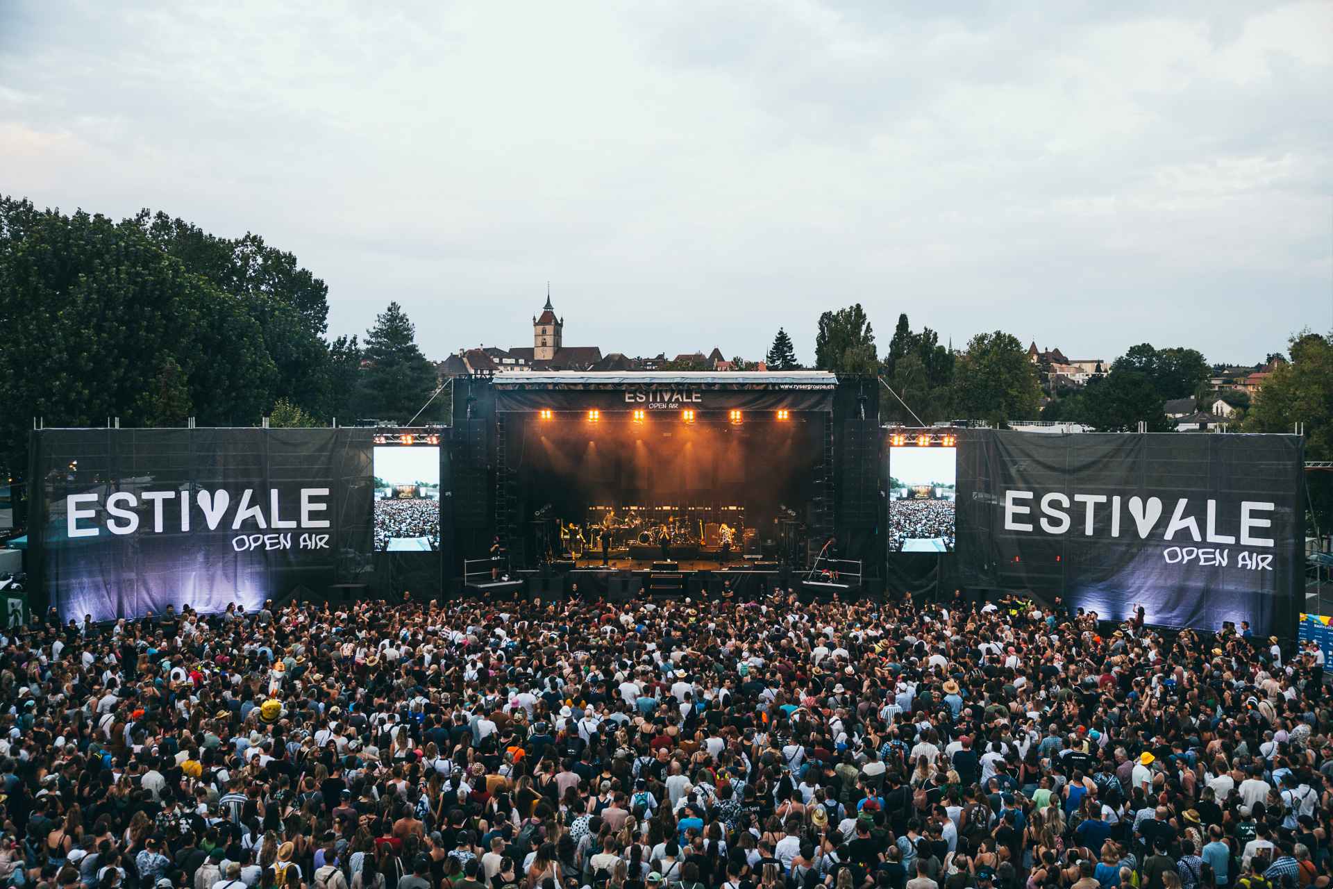 Estivale Open Air | Festival de musique les pieds dans l'eau